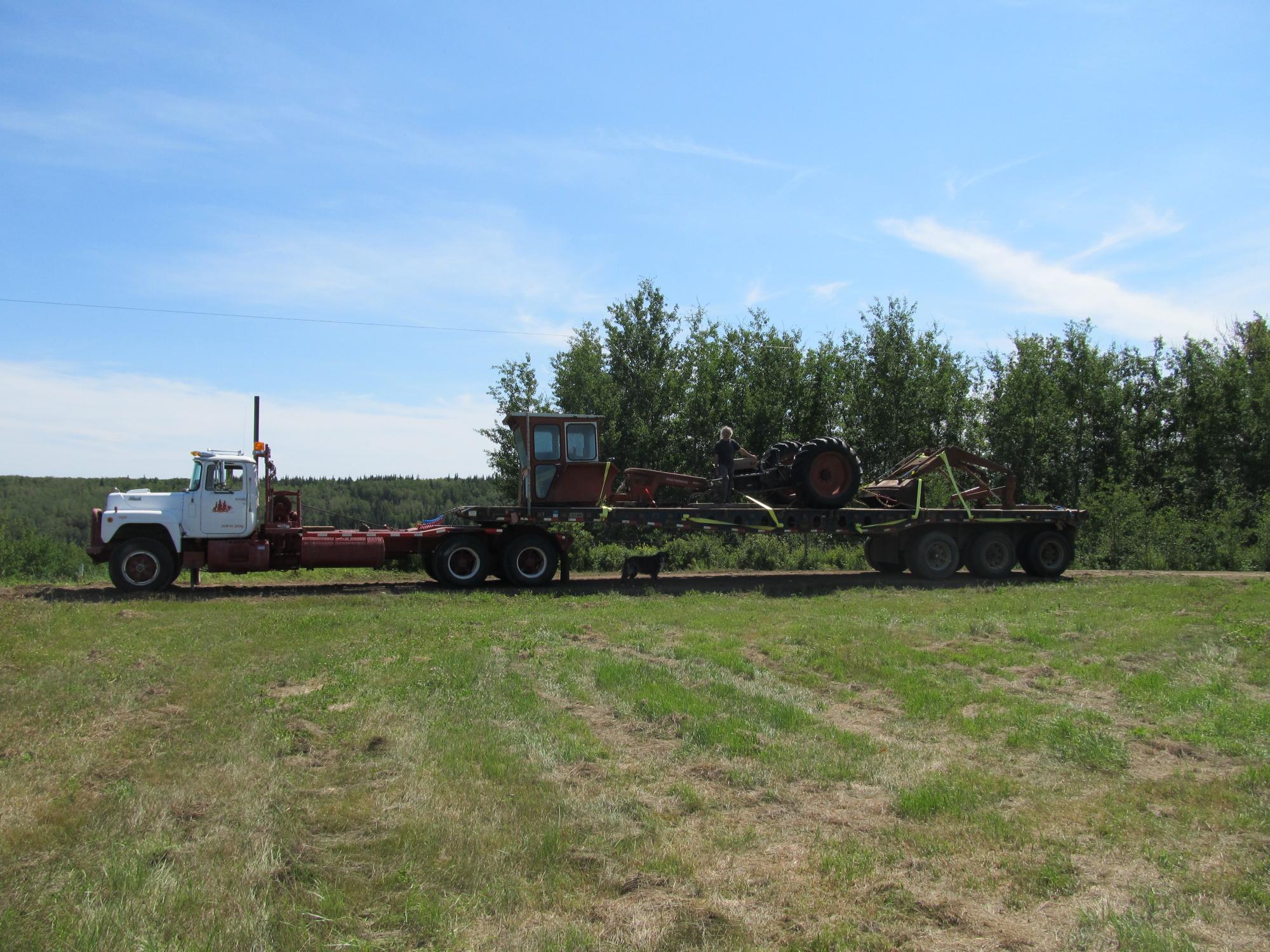 Mack RD686 - Classic Mack Trucks 1950-1989 - BigMackTrucks.com