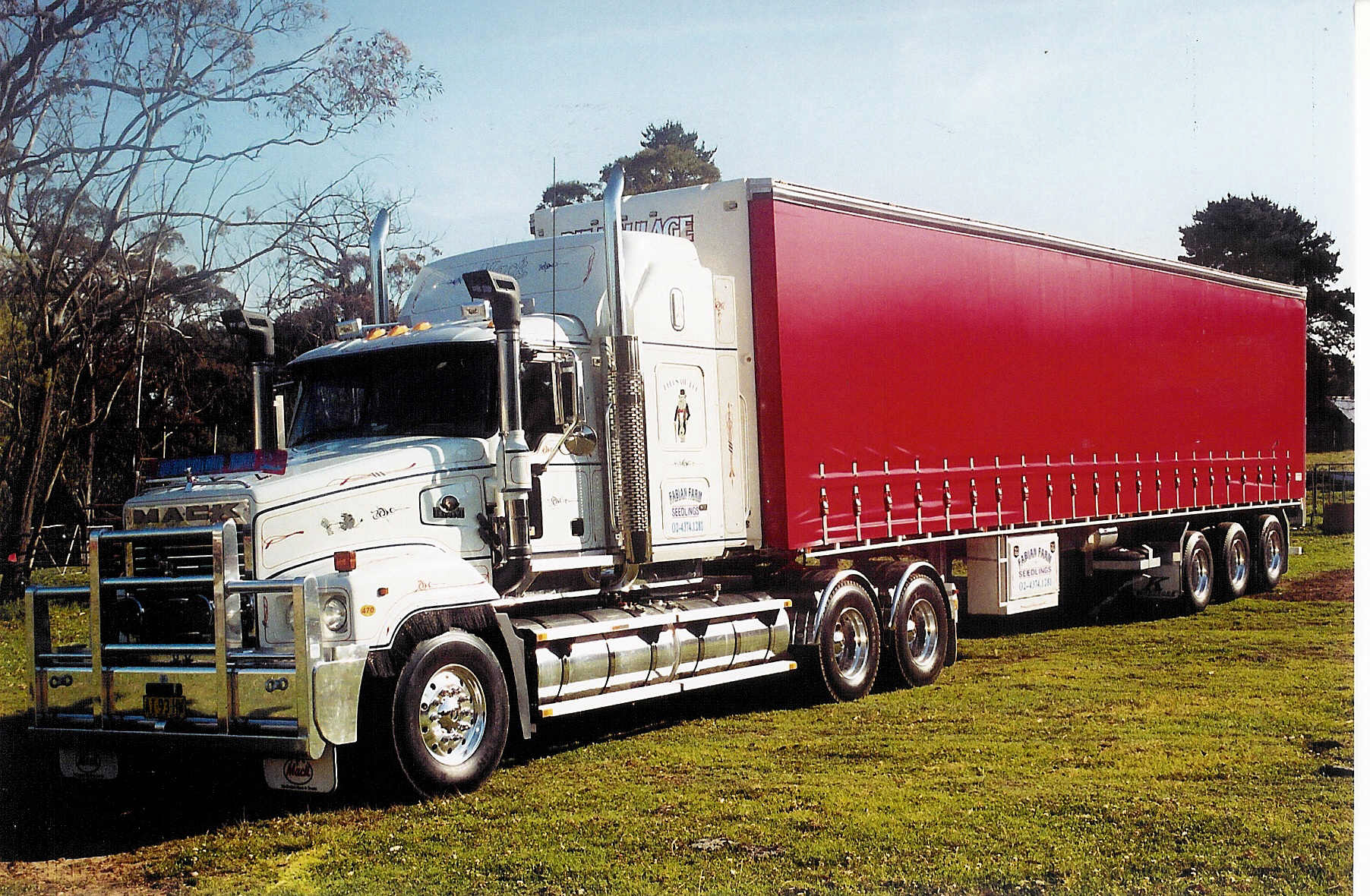 Mack Trident - Classic Mack Trucks 1950-1989 - BigMackTrucks.com