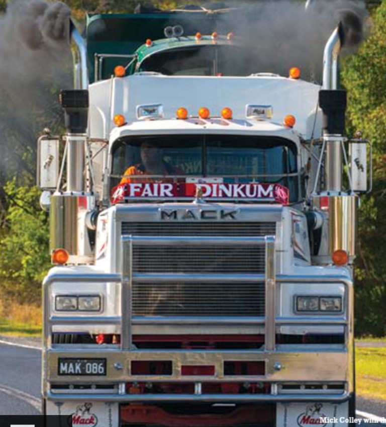 Mack Superliner - Classic Mack Trucks 1950-1989 - BigMackTrucks.com