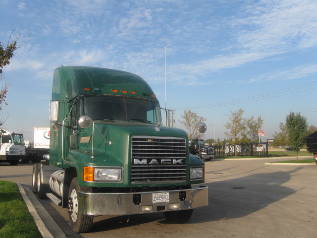 Mack CH613 - Classic Mack Trucks 1950-1989 - BigMackTrucks.com