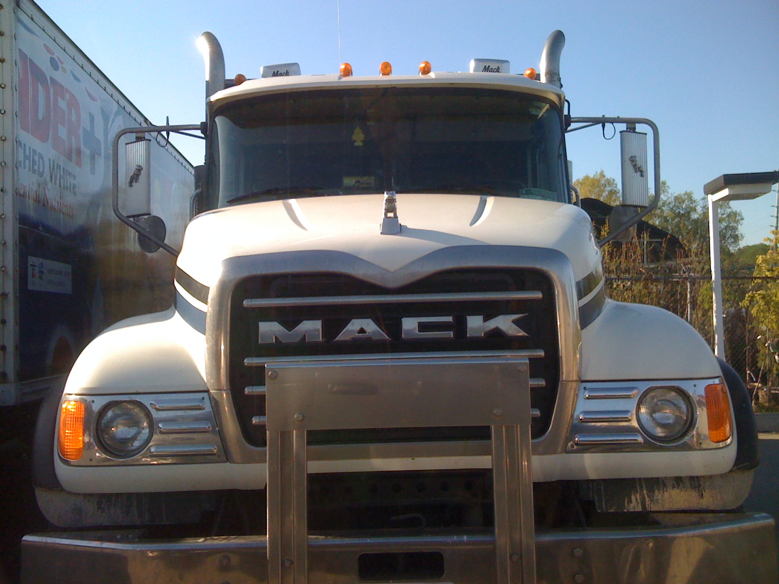 MACK GRANITE - Classic Mack Trucks 1950-1989 - BigMackTrucks.com