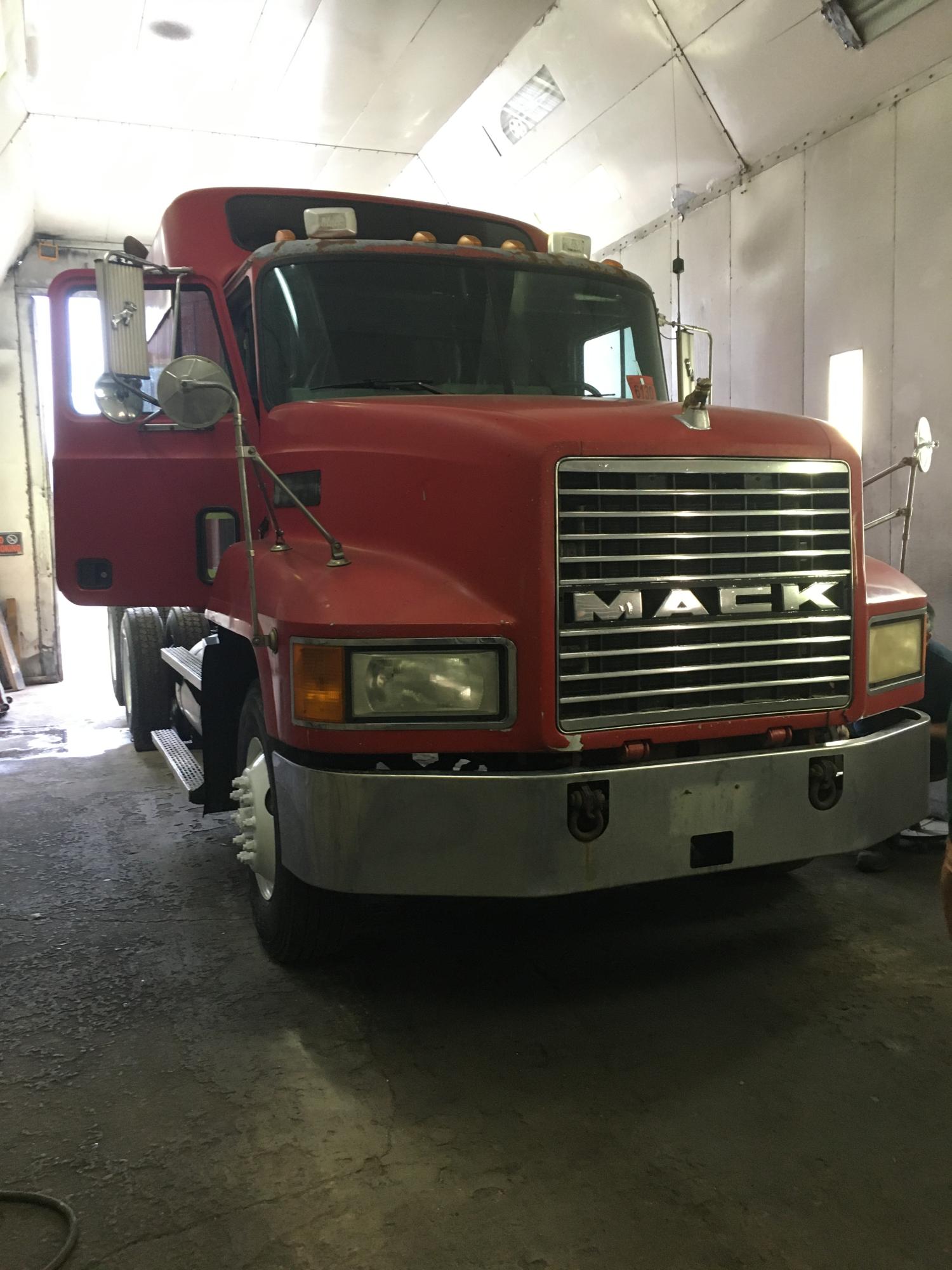 The Salty Dog - Modern Mack Trucks 1990-Present - BigMackTrucks.com